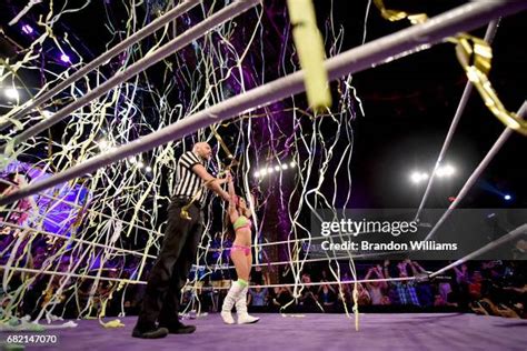 Wow Women Of Wrestling Photos And Premium High Res Pictures Getty Images