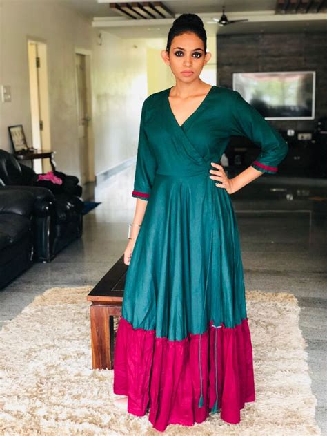 Pin Di Sushmita Su New Dress Nel 2025