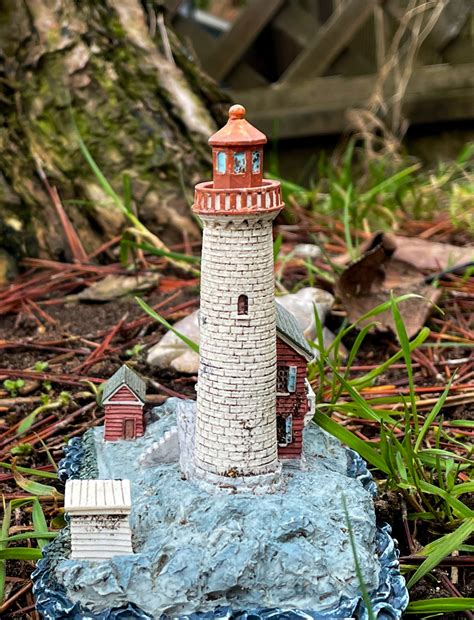 A Tiny Lighthouse