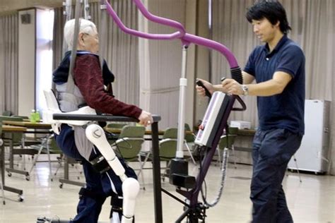 En Japón Los Robots Ayudarán A Una Población Que Envejece Y Declina
