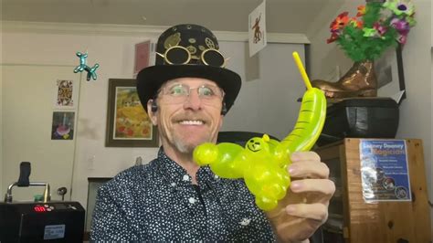 A One Balloon Scorpion Or Lobster Or Crab Fast Easy And Fun