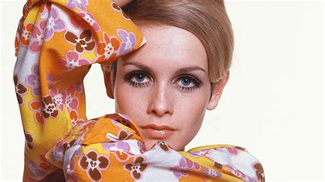 Twiggy Turns 75 Her 10 Most Iconic 60s Fashion Moments Hello