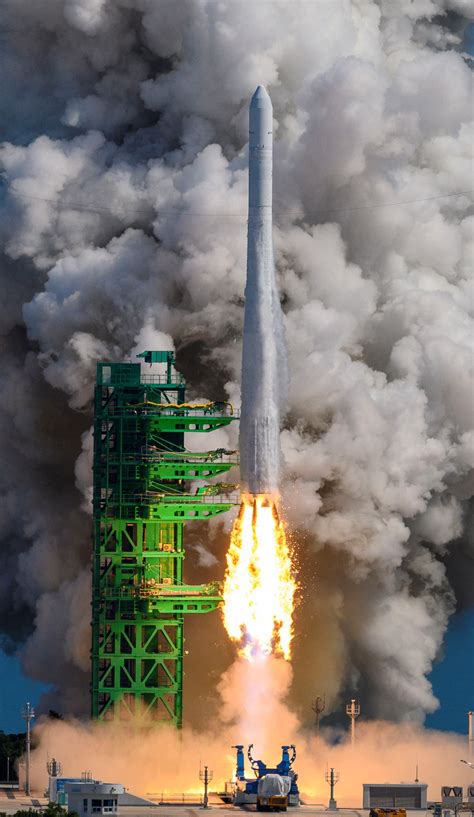 South Koreas Second Space Rocket Launch Successfully Puts Satellites