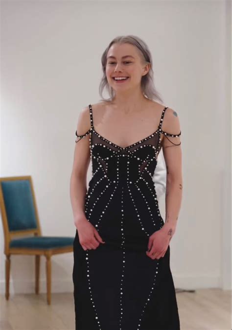 Phoebe Bridgers Fashion Phoebe Bridgers Dress Phoebe Bridgers Stage