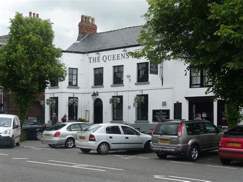 Queens Head Frodsham © Stephen Richards Geograph Britain And Ireland