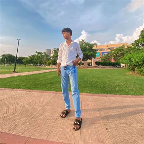 ️꧁༺♡𓆩ibran𓆪♡༻꧂🌷 Devil Ibran Xx • Threads Say More