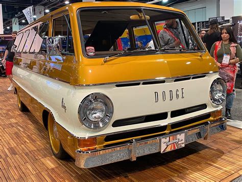 1969 Dodge Sportsman Van