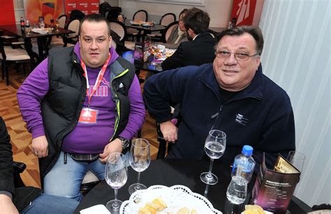 Sin Halida Bešlića Oglasio Se Nakon Očeve Smrti Dobro Smo Svi Tako