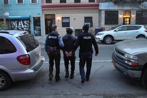 Ice Raids Infamous Colorado Apartments Overrun By Venezuelan Gang