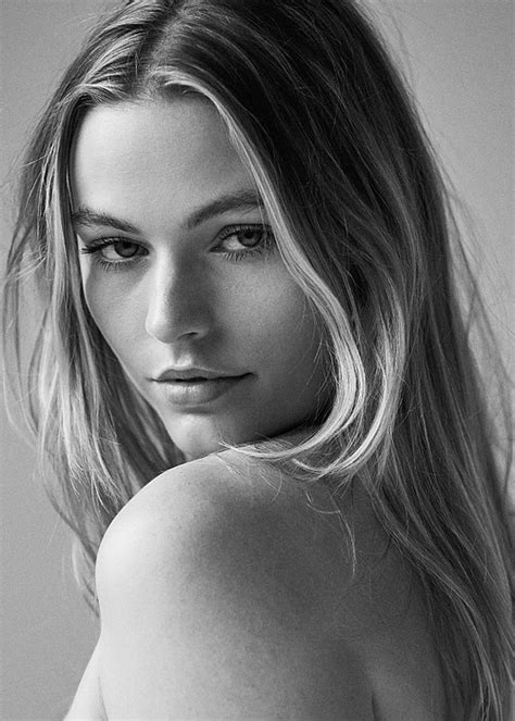 Anita Norris Models Model And Actor Portfolios Molly Bonell Represented By Anita Norris