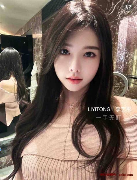 174天然大e杯假赔 雪白车模 品味高大 穿着时尚大气 性格温柔 清纯淑女 声音甜美 有素质有修养 温柔耐心 胸大皮肤雪白光滑 前凸后翘身材棒