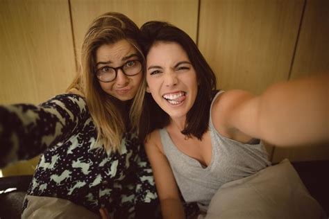 Free Best Friends Forever Pictures Pikwizard