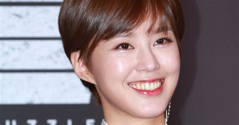 송재희 아내 지소연 은은한 시스루 블라우스 퍼즐 Vip 시사회