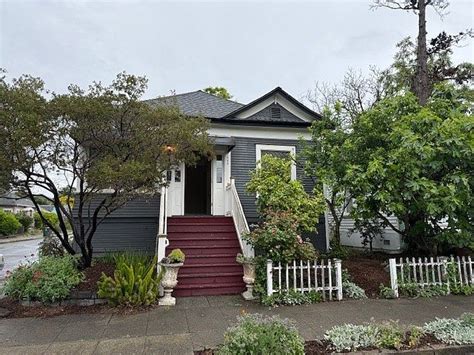 300 Brown St Santa Rosa Ca 95404 Zillow