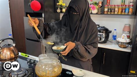 Samson Adeleke On Linkedin Meet Nigerias Fully Veiled Cooking Star Dw 07 25 2023