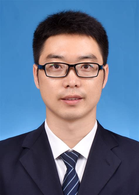 李晓亮 海南医科大学 药学院