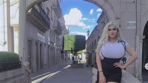¿quién Es Valeria Rose La Cajera De Oxxo Llamada Barbie Humana