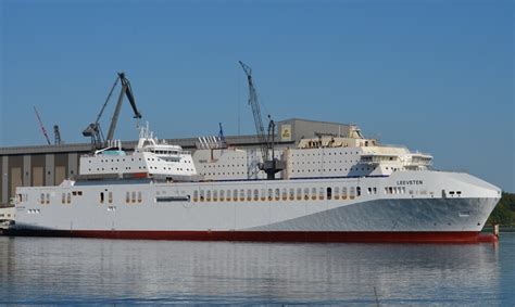 Fsg Hands Over Leevsten To Siem Shippax