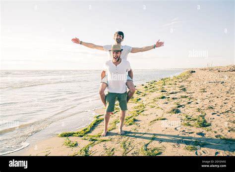 Amis Gays Banque De Photographies Et Dimages à Haute Résolution Alamy