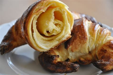 Colores Sabores Olores Colors Tastes Smells Cuernitos