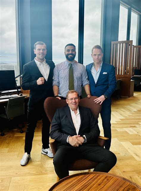 Jim Roslund På Linkedin Reunify Group Och Tillmobil är Stolta över Att