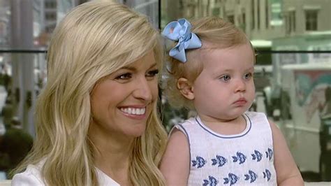 Ainsley Earhardt Age Photos And Fakes Pics Play Ainsley Earhardt The