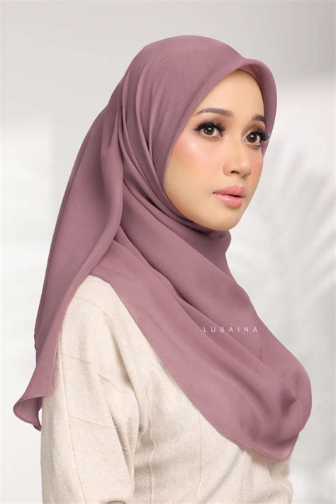 Sophea Plum Lubaina