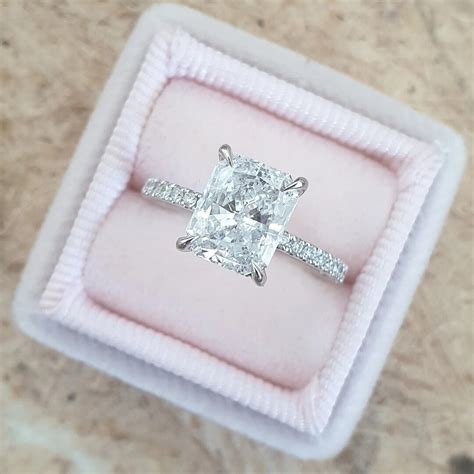 200 Carat Igi Certified Evs1 Radiant Cut Lab Grown Diamond Hidden