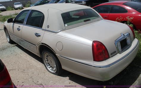 2000 Lincoln Town Car Cartier Diamond Edition In Emporia Ks Item