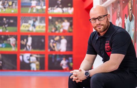 Thiago Scuro Ex Bragantino é O Novo Diretor Geral Do Monaco Líder Do Francês Futebol