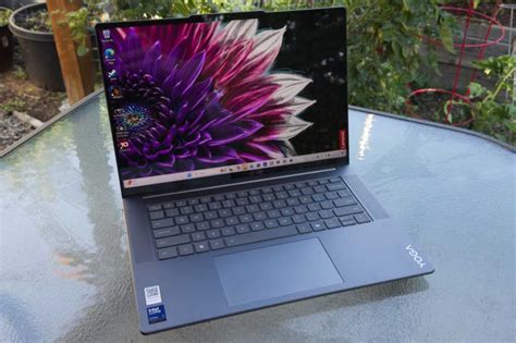 Lenovo Yoga Slim 7i Review A Solid Do It All Lunar Lake Laptop Pcworld