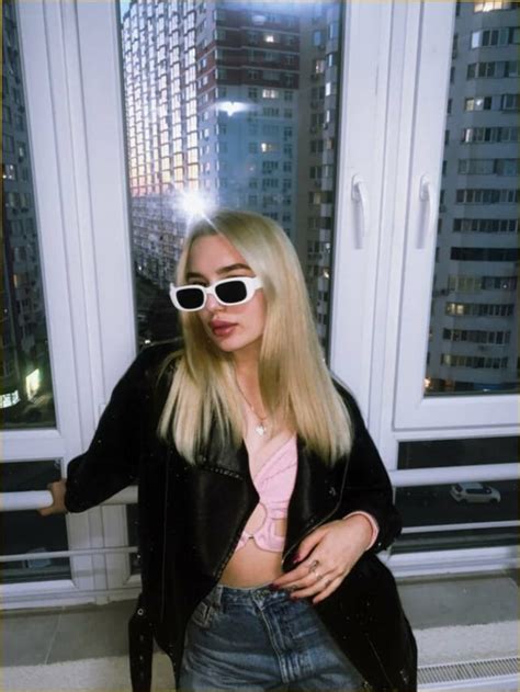 Do You Want To Strip Me Naked Rwomenarethings