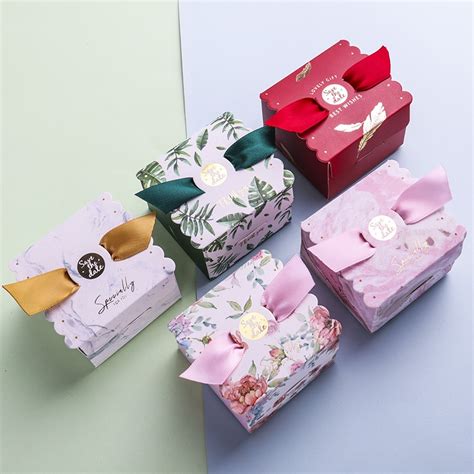 10pcs Creative Square Candy Box Wedding Favors Candy Boxes Giveaways