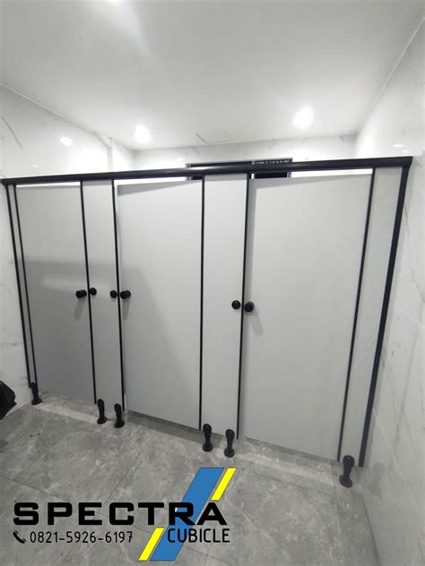 Jac School Toilet Cubicle Surabaya