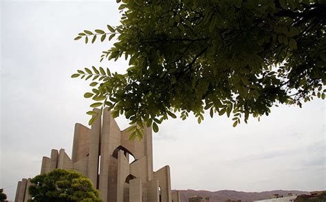 تصاویری از استاد سید محمدحسین بهجت تبریزی متخلص به شهریار