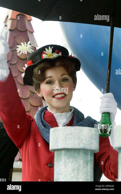 Mary Poppins Umbrella Diy