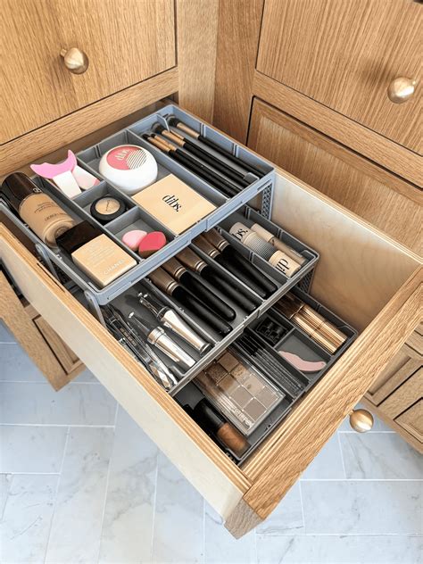 The Best Makeup Organizers For Vanities And Countertops • Brookes Buys