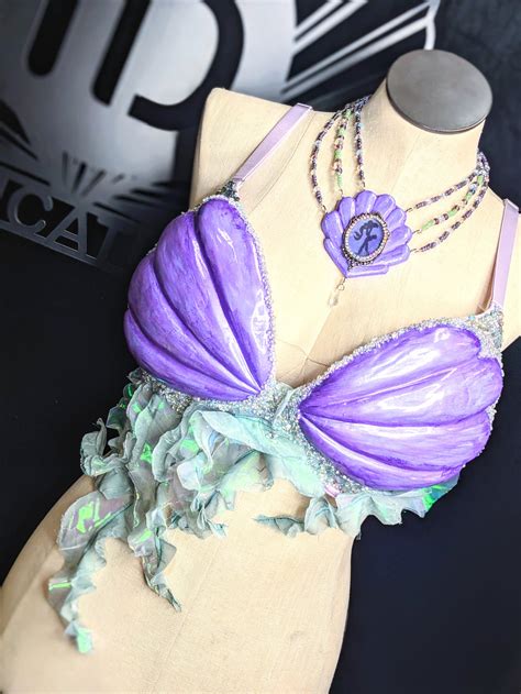 Large Cartoon Shell Set Ariel Sample Top And Necklace Idfabrications