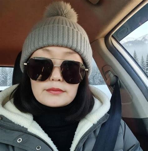 ЗААВАЛ ЦЭЭЖЛЭХ 10 ШҮЛЭГ 1 Д Нацагдорж Миний нутаг 2 Б Ринчен Монгол хэл 3 Ц Дамдинсүрэн