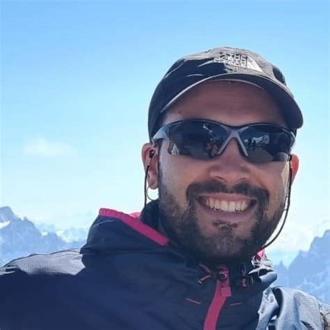 Francisco Prof De Physique Chimie 64€h 13 Avis 26 élèves