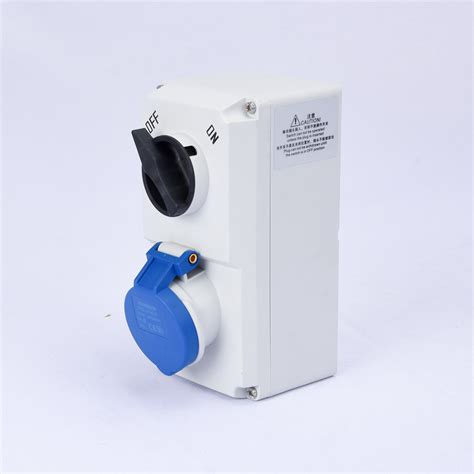 3p 16a Ip44 Three Phase Interlocked Switch Socket Iec Standard