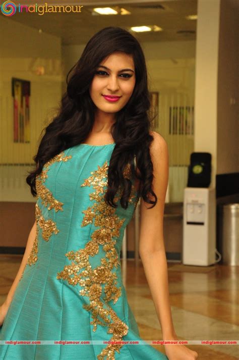 Swetha Jadhav Actress Photo Image Pics And Stills 448643