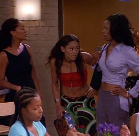 Girlfriends Show Tv Style Outfits Nel 2025