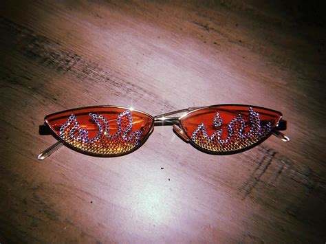 𝘱𝘪𝘯𝘵𝘦𝘳𝘦𝘴𝘵 𝘴𝘢𝘪𝘯𝘵𝘦𝘭𝘪𝘴𝘦𝟼𝟼𝟼 Glasses Fashion Stylish Glasses Edgy