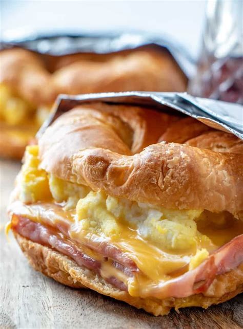Easy Croissant Breakfast Sandwiches Breakfast Sandwich Recipes Breakfast Brunch Recipes
