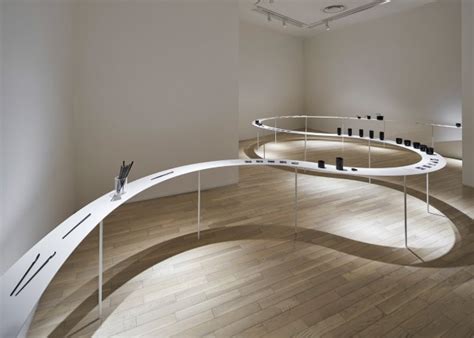 Nendo Designs Sinuous Display For Tokyo Tableware Exhibition