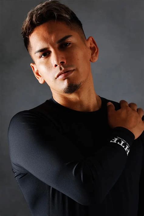 Model ｜ Elite Model Japan