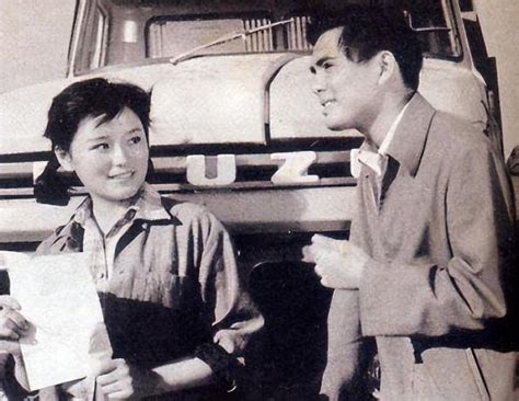 廖学秋，国家一级演员，25岁遭遇婚姻背叛，离婚之后选择独善其身 知乎