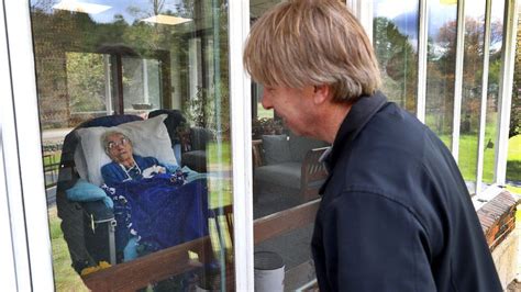Coronavirus How Bad Is The Crisis In Us Care Homes Bbc News