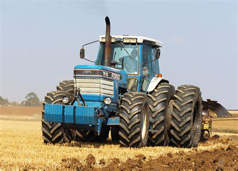 Tractor And Machinery In November 1985 The Ford Tw Range Got A